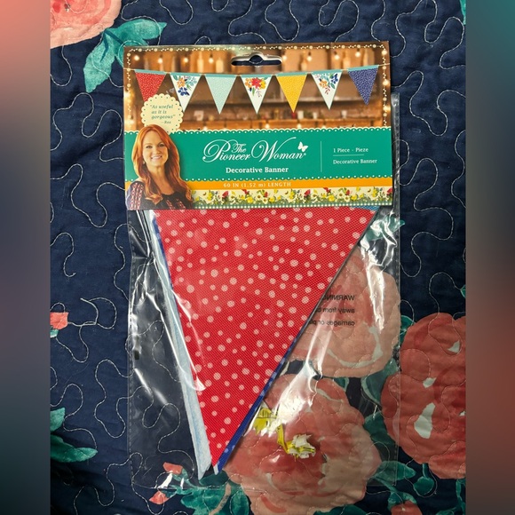 The Pioneer Woman | Party Supplies | Pioneer Woman Decor Banner | Poshmark